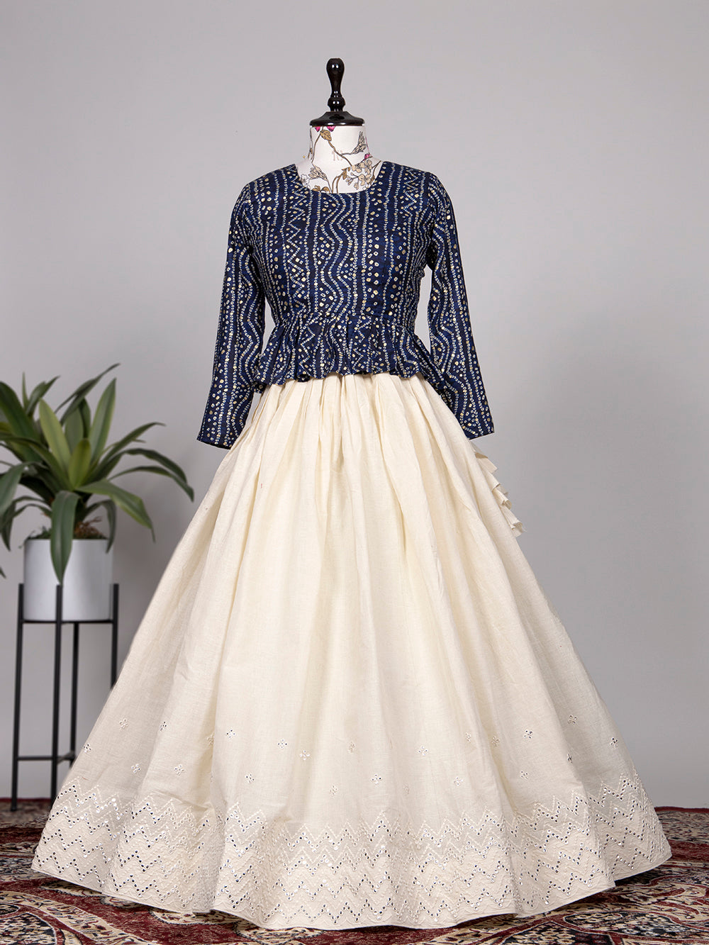 Off White Color Paper Mirror & Thread Work Pure Cotton Co-ord Set Lehe ...